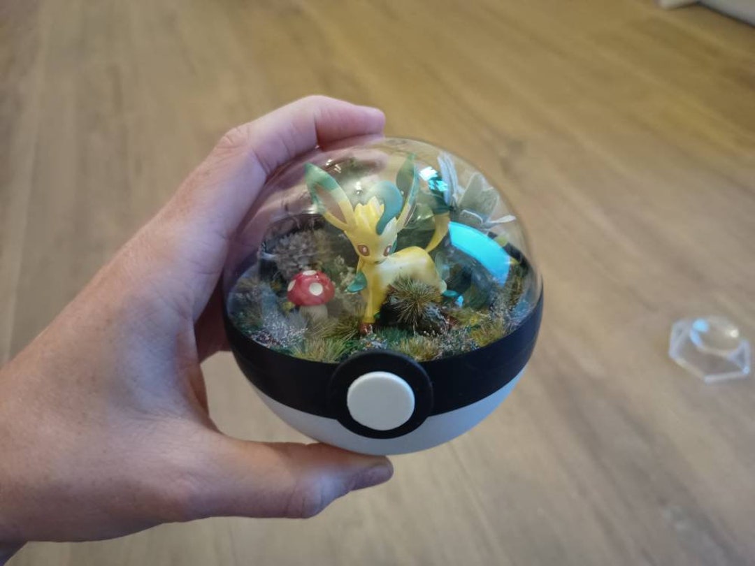 Homemade Pokémon Pokeballs Terrariums - Leafeon. Pokemon . Eevee ...