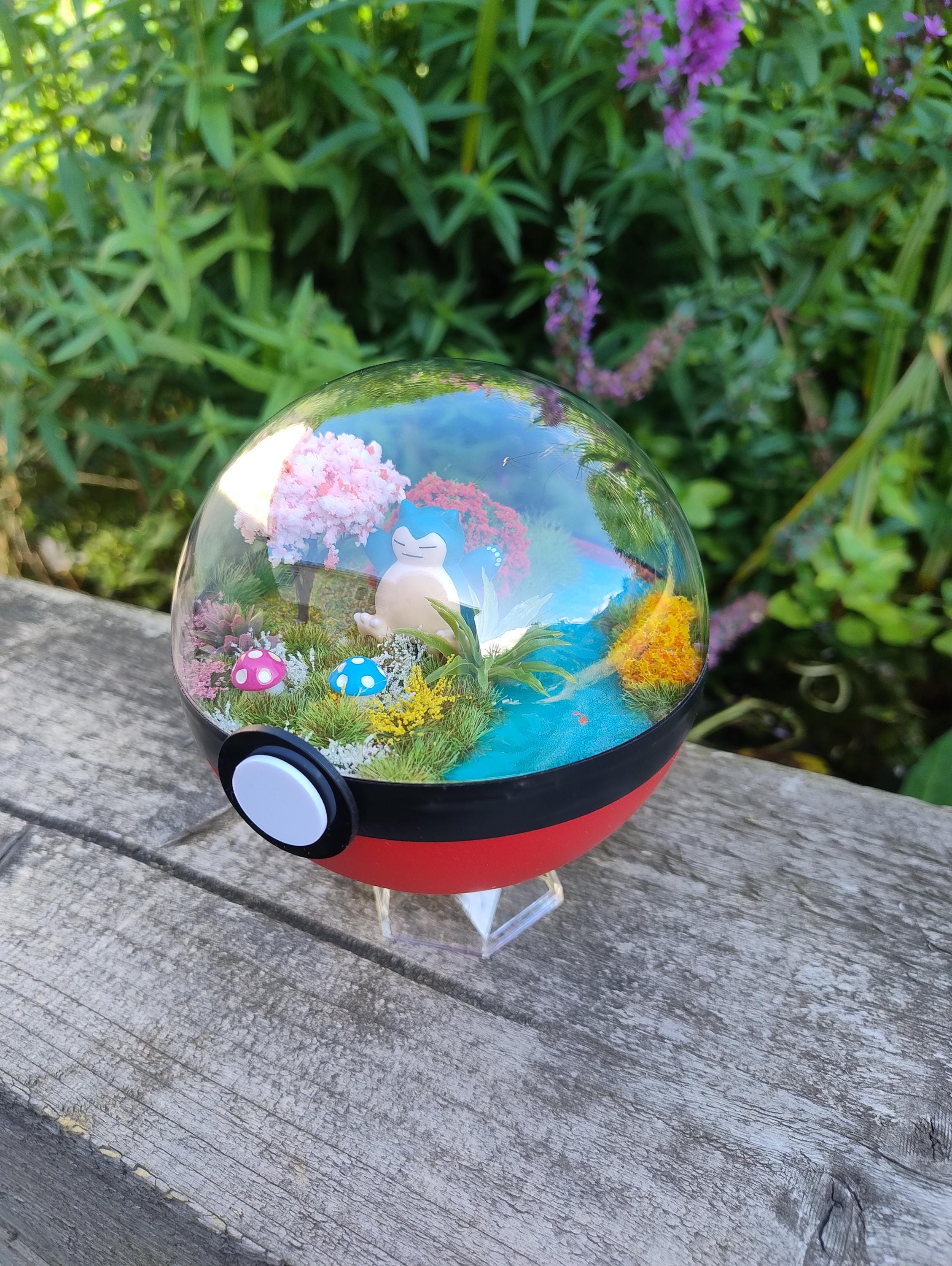 Snorlax Handmade Pokémon Pokeball Terrarium. Pokemon , Pokeballs ...
