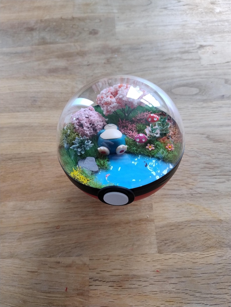 Snorlax Handmade Pokémon Pokeball Terrarium. Pokemon , Pokeballs ...