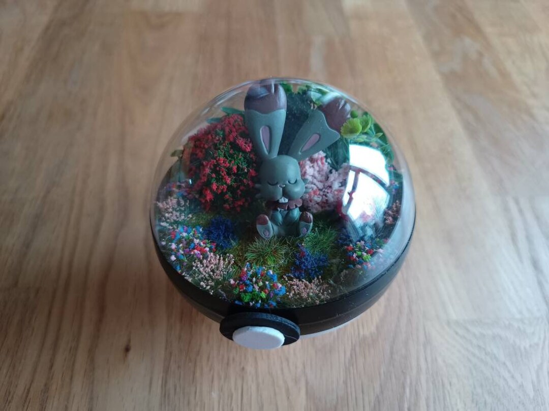 Bunnleby Handmade Pokémon Pokeball Terrarium. Pokemon , Pokeballs ...