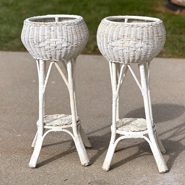 Wicker Plant Stand - Etsy