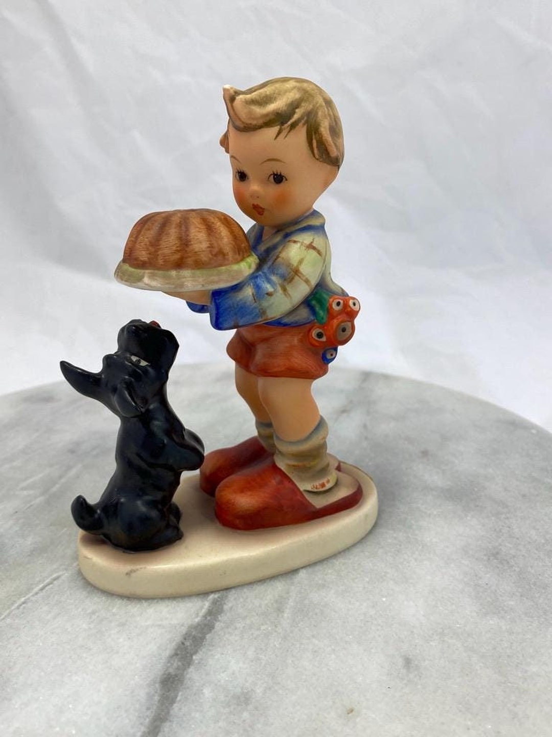 Hummel Figurine: "begging His Share" TMK6, Boy With Cake & Scottish ...