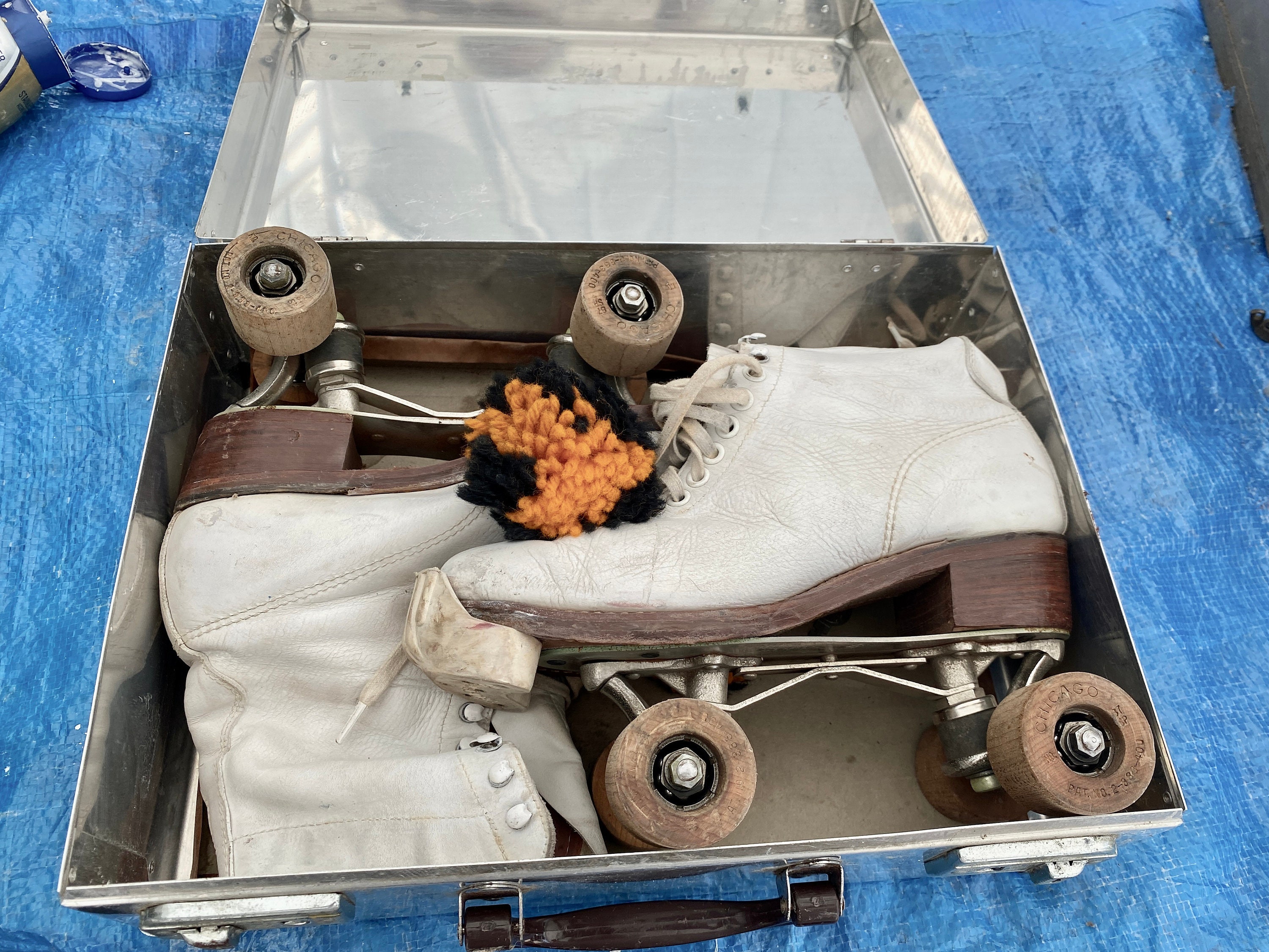 Vintage Roller Skates With Key