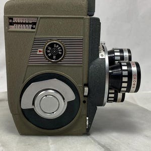 Vintage CROWN 8-E 3 B Movie Camera 8mm Format-3 Lenses, Crown Optical ...