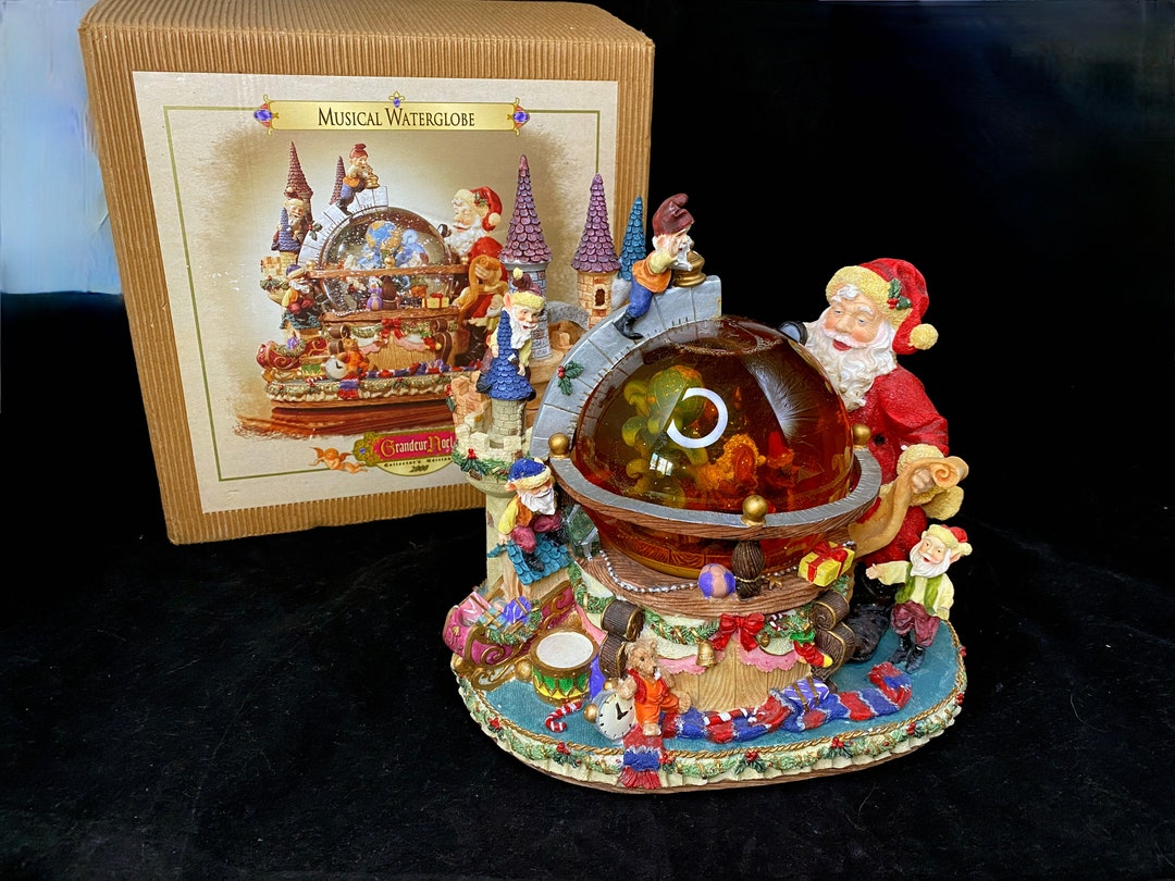 2000 Collectors Edition Grandeur Noel Musical Christmas Snowglobe ...