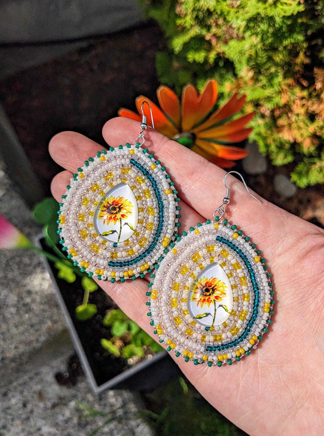 Sunflowers, Metis Beaded Earrings, Handmade Indigenous Jewelry ...