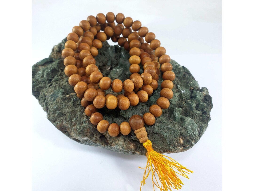 8 Mm - 108 Bead Sandalwood Prayer Beads Mala for Mantra Chanting ...