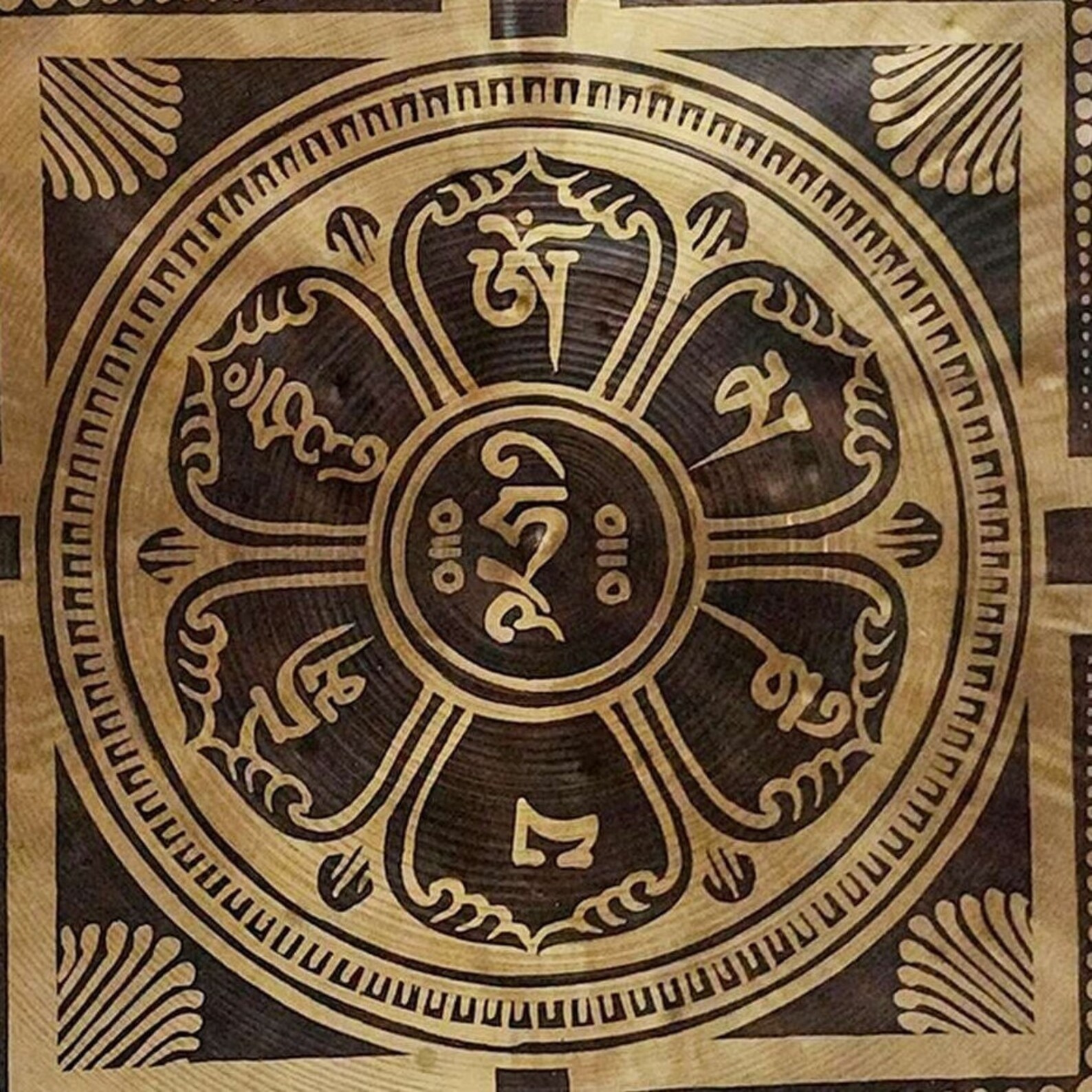 44 Cm Diameter, Tibetan Curve Gong, Handcarved With Kalachakra Mandala ...