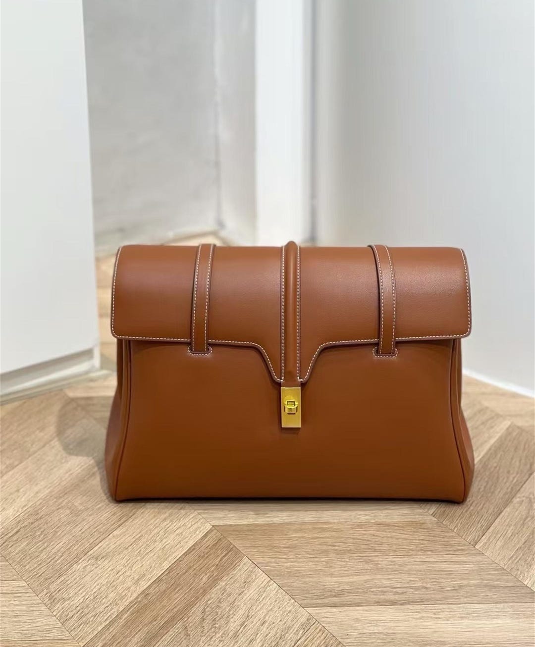 Handmade Leather Commuter Tote Bag: Large Women's Shoulder Bag - Etsy