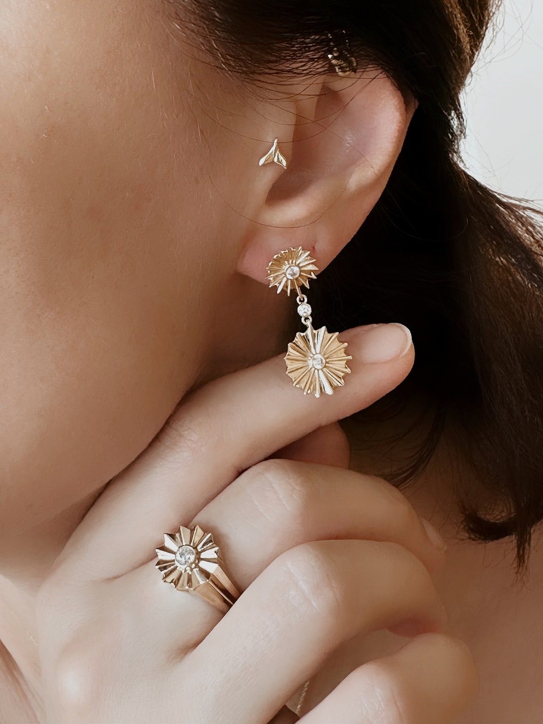 14K Solid Gold Daisy Earrings, Yellow Gold Flower Earring, Gold Dangle ...