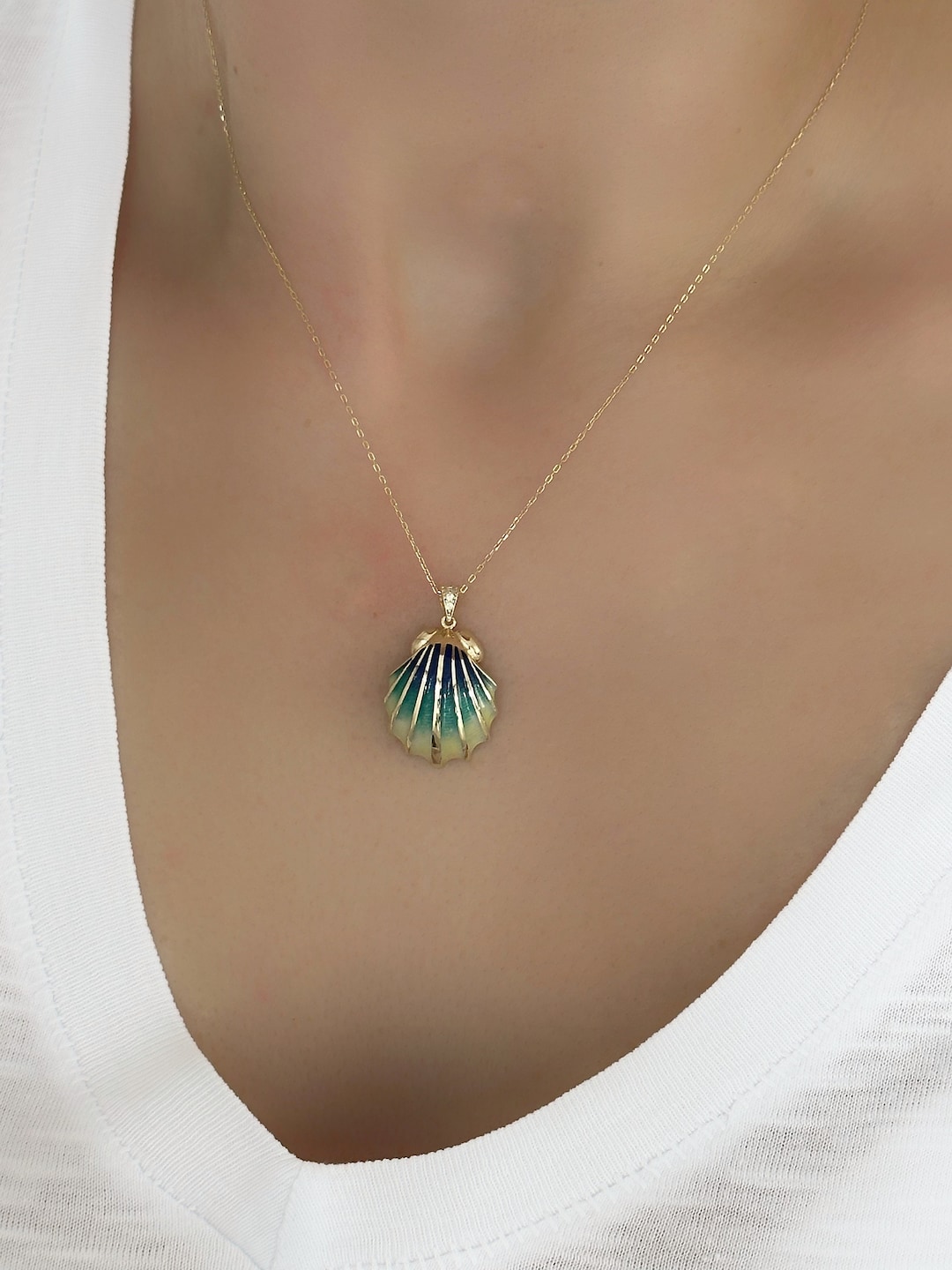 14K Solid Gold Seashell, Solid Gold Oyster Shell Necklace, Seashell ...