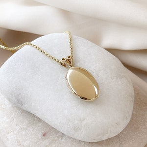 14k Solid Gold Yellow Oval Locket Necklace, 14K Real Gold Locket ...