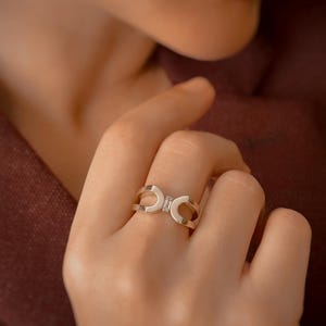 14K Solid Gold Symmetrical Arch Shape Ring, Link Ring, Baguette Stone ...