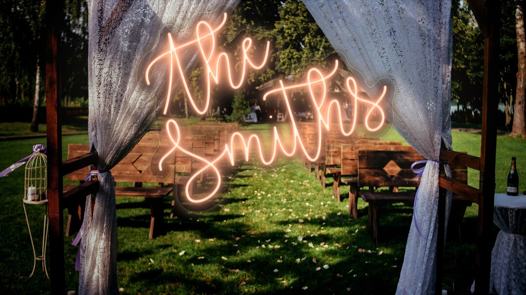 Custom Neon Sign, Last Name Wedding Sign in LED Neon, Handmade Family ...