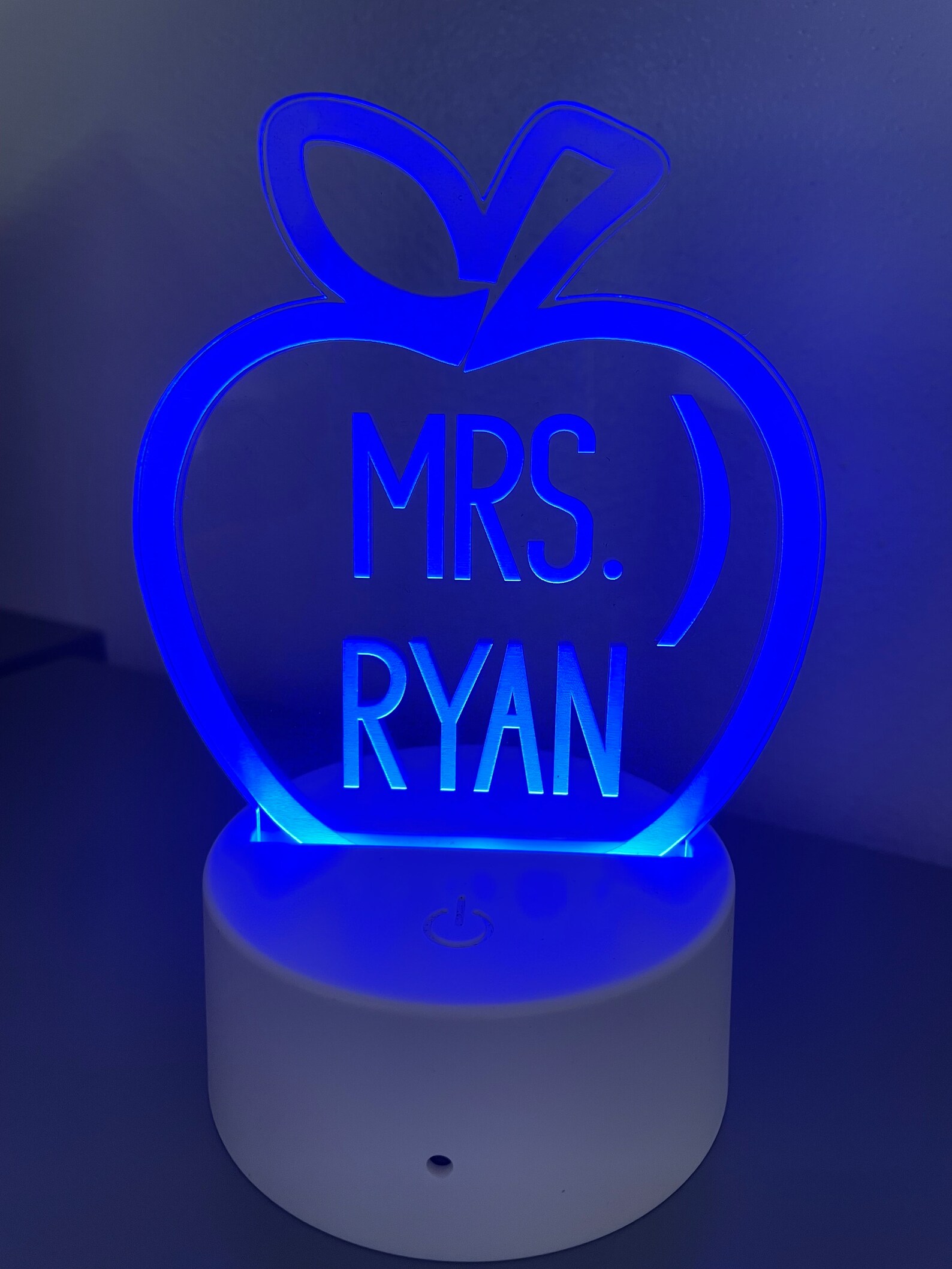 Personalized Teacher Apple LED Desk Light – Multicolor, Remote Control ...