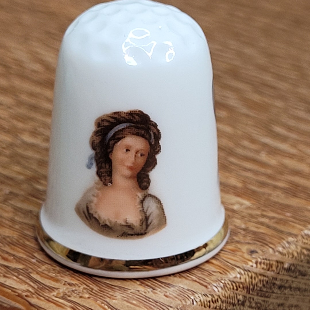 Beautiful Vintage Countess Porcelain 3 Victorian Ladies Thimble ...