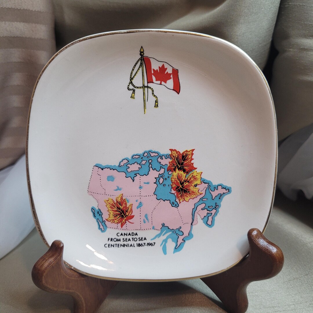 Vintage Souvenir Plate Commemorating the Canadian Centennial in 1967 ...