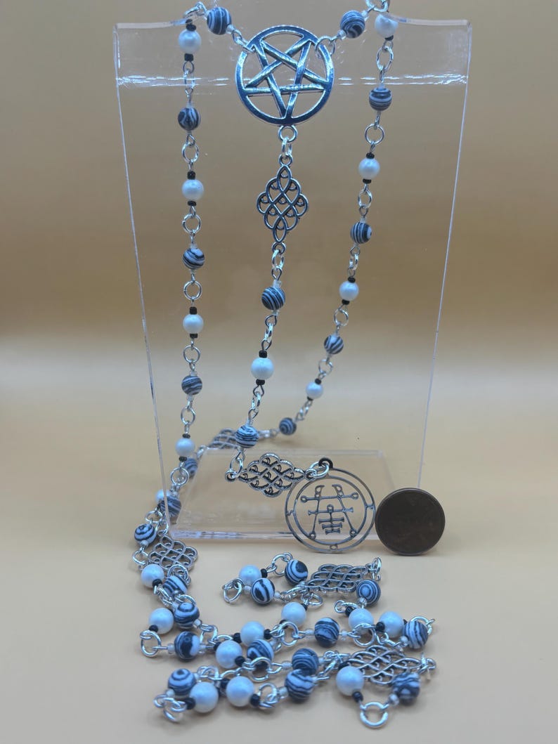 Ipos’s Sigil Black/white Swirl & Imatation Pearl Beads Rosary - Etsy