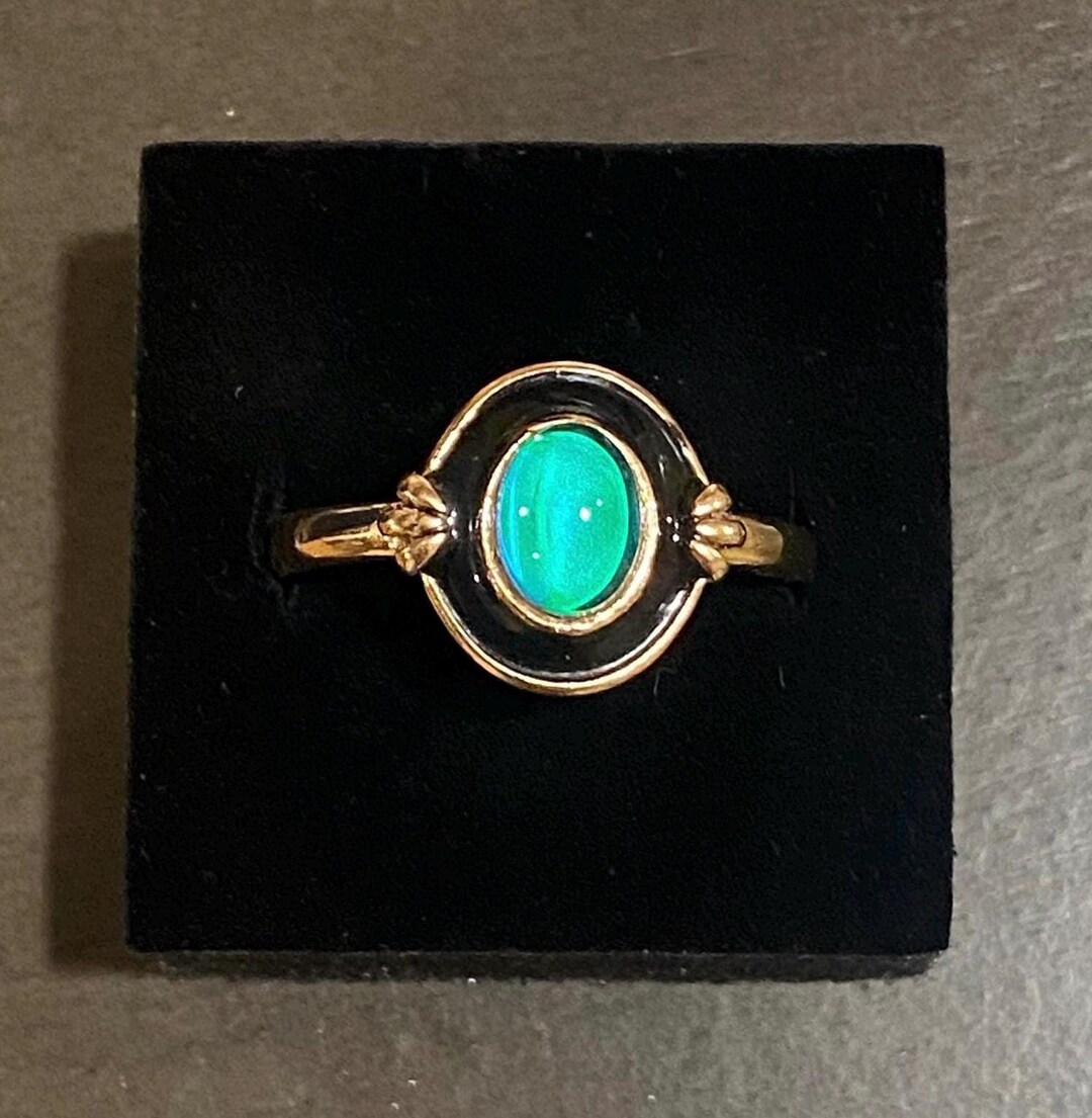 Elegant Gold-plated Copper Mood Ring With Black Enamel & Oval Color ...