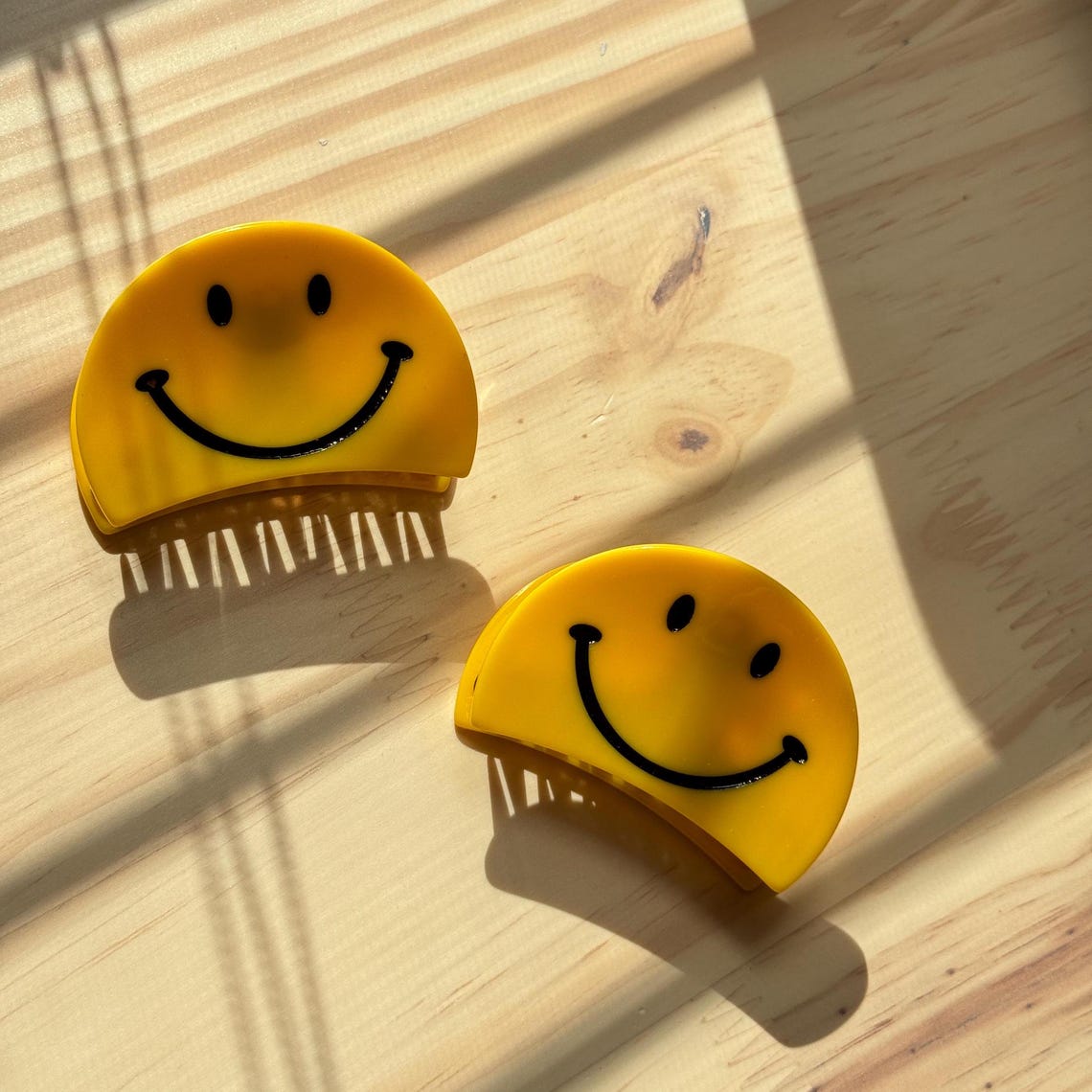 Yellow Smiley Face Hair Claw Clip: Cheerful Hair Accessory - Etsy