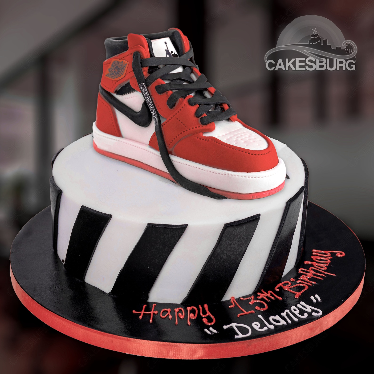 Edible Large Size (7 Inches / 17.5cm) Sneakers/trainer/shoe Cake Topper ...