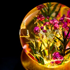 Baby Breath Flower in Crystal Ball Night Light, Real Flower Epoxy Lamp ...