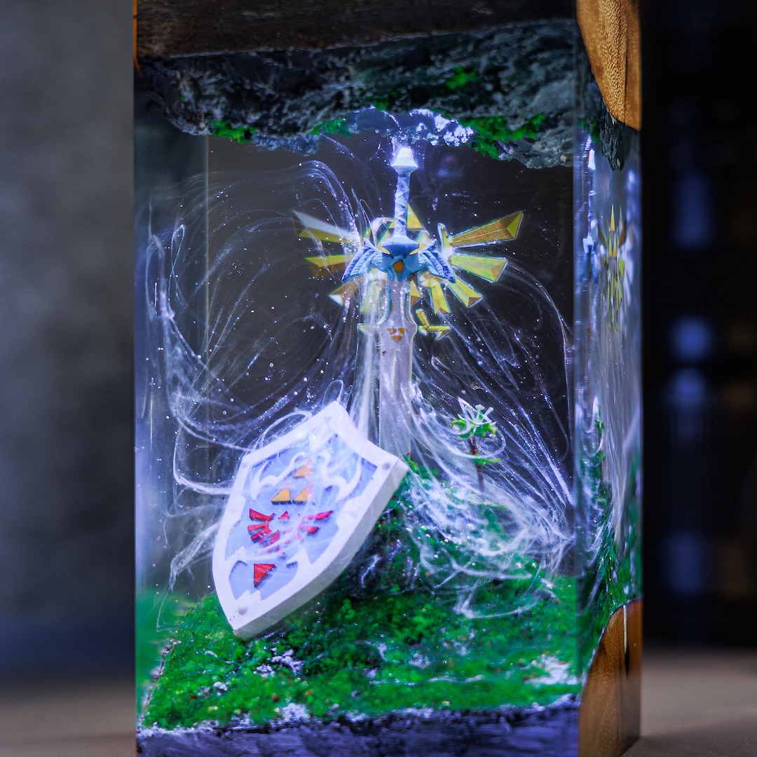 Zelda Shield and Sword Resin Lamp, Handmade Hylian Korok Zelda Light ...