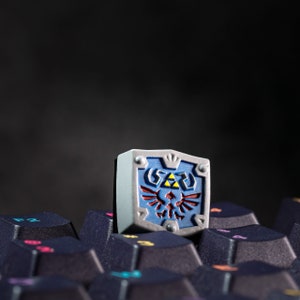 Shield Zelda Artisan Keycap, Hylian Keycap, Zelda Majora's Mask Keycap ...
