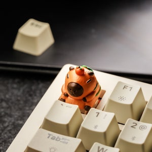 Cute Capybara Keycap, Custom Capybara Keycap, Capybara Artisan Keycap ...