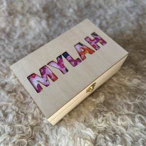 Girls Keepsake Box | Girls Personalized Gift | Girls Treasure Box ...