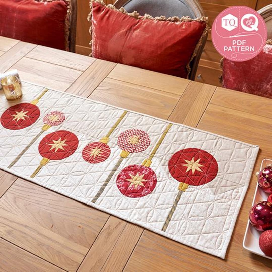 Christmas Table Runner, Bauble Table Runner, Today’s Quilter Magazine ...