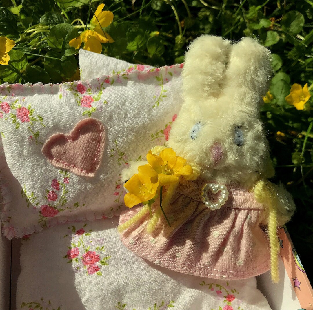 Lilly Bunny Paw, Cute Baby Plush Bunny, 10.5 Cm, Handmade in a Pink ...