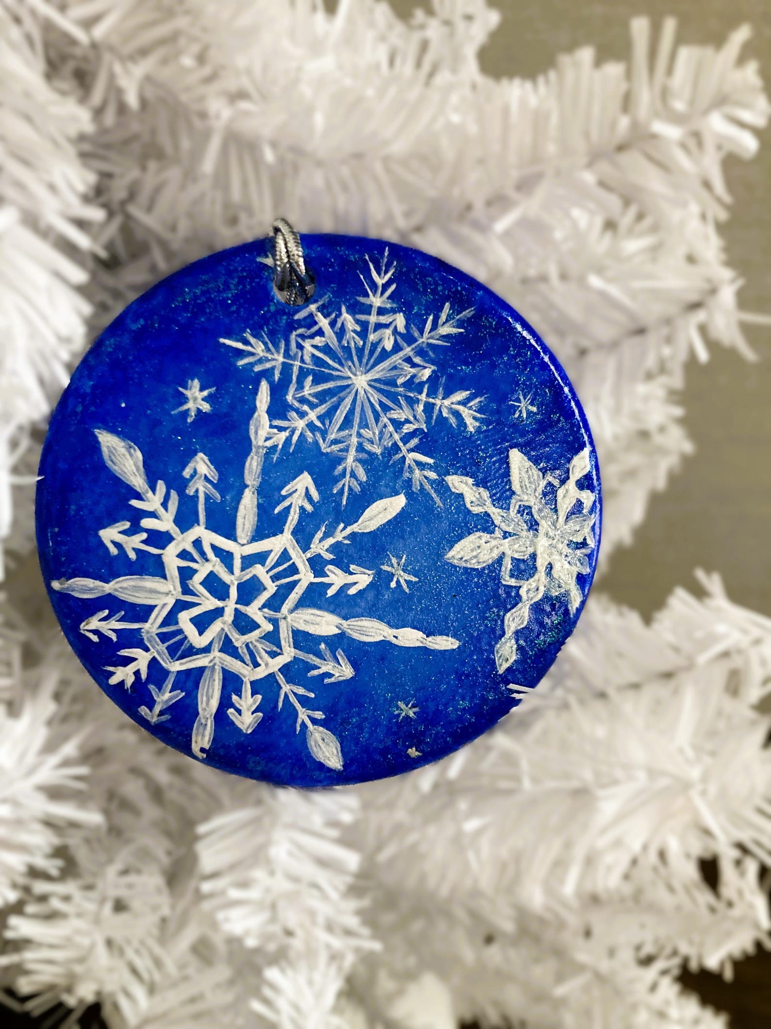 Snowflake Ornament Winter Scene Snow Decoration Centerpiece Trim Hand ...