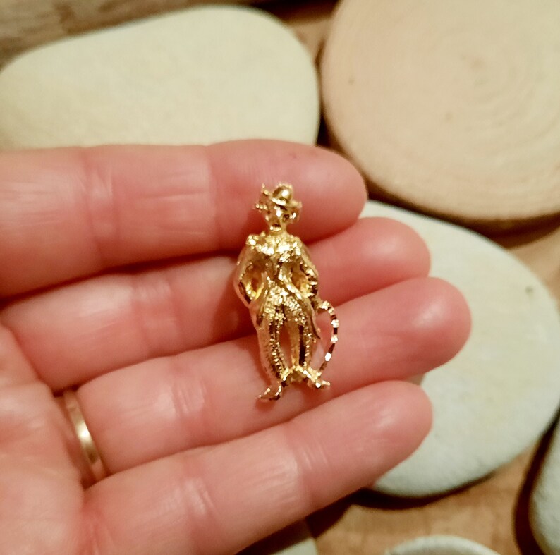 Pin's vintage année 80 /90 , épinglette camion bouteilles de coca Coke ...