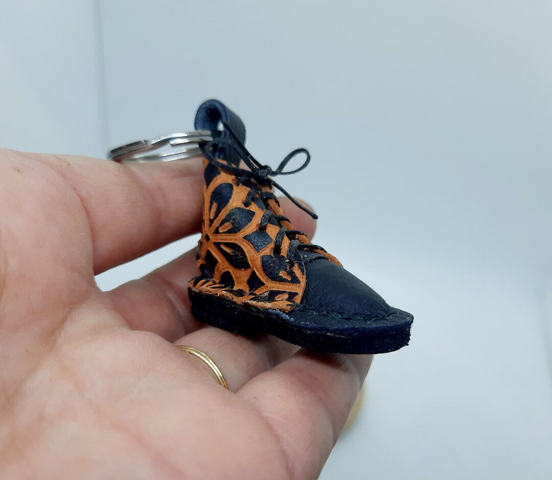 Small Leather Shoe Key Ring, Handmade in France, Gift Idea - Etsy