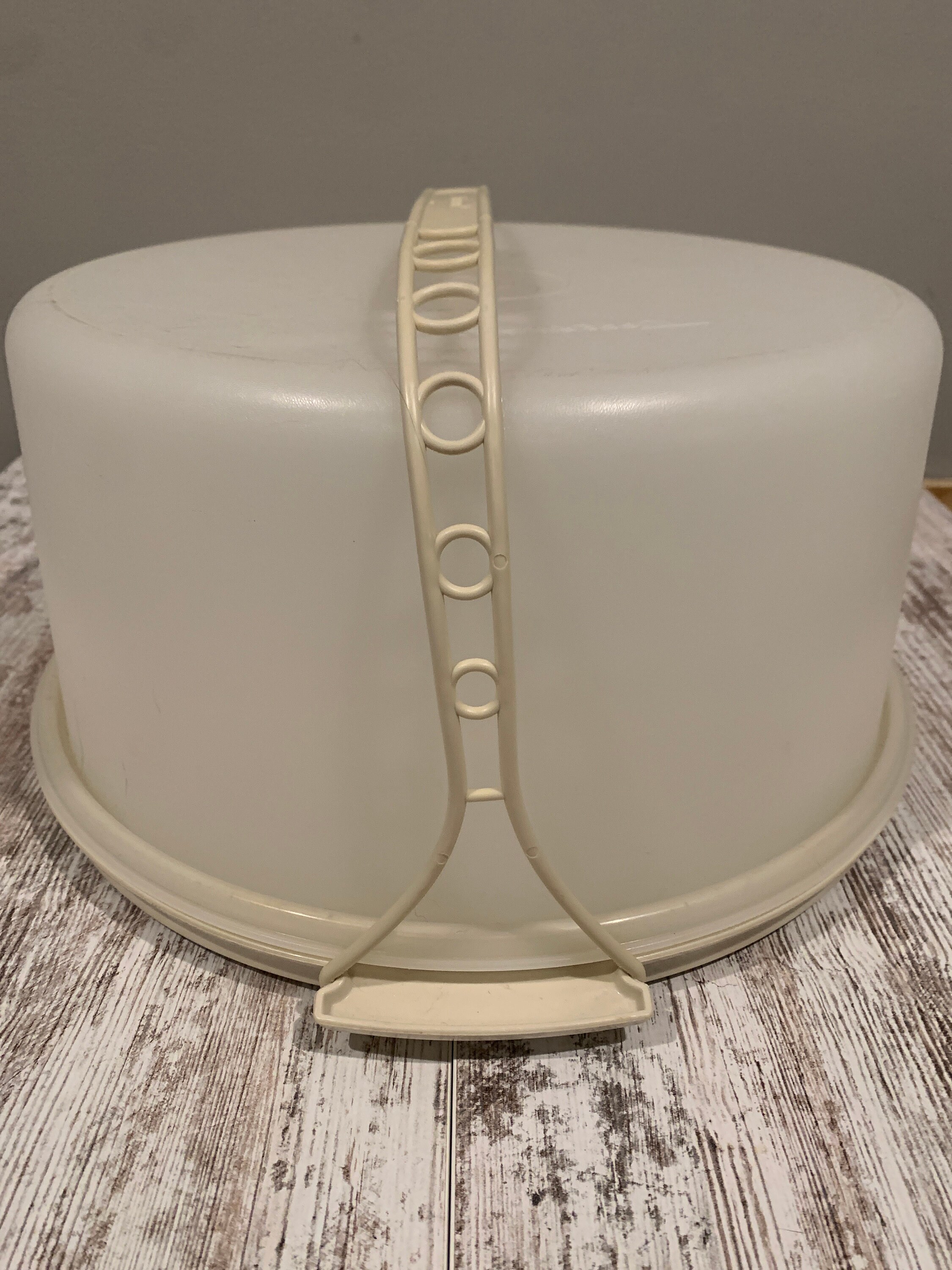 Vintage Tupperware Carrier - Etsy