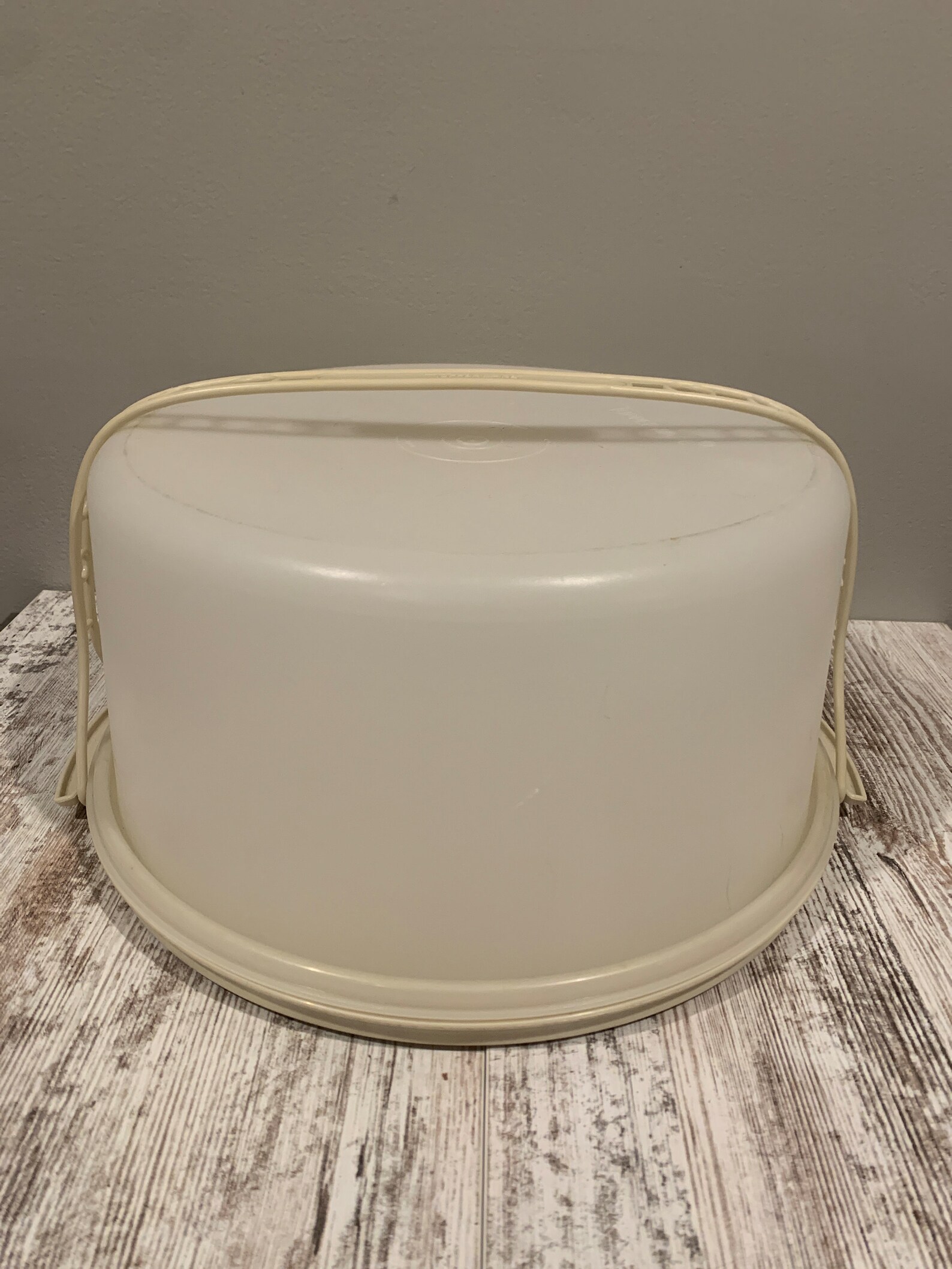 Vintage Tupperware Carrier - Etsy