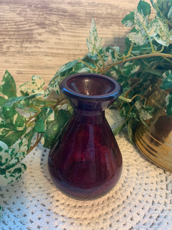 Vintage Purple Vase Small Bud Vase Purple Glass Gift Idea - Etsy