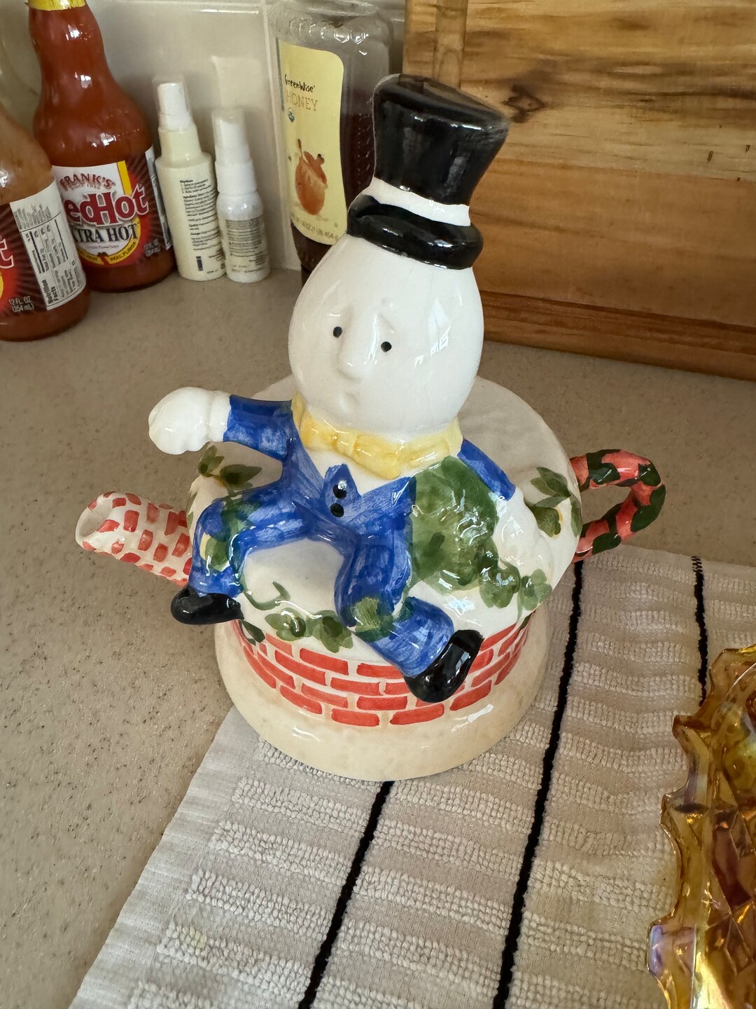 Vintage Humpty Dumpty Teapot. - Etsy
