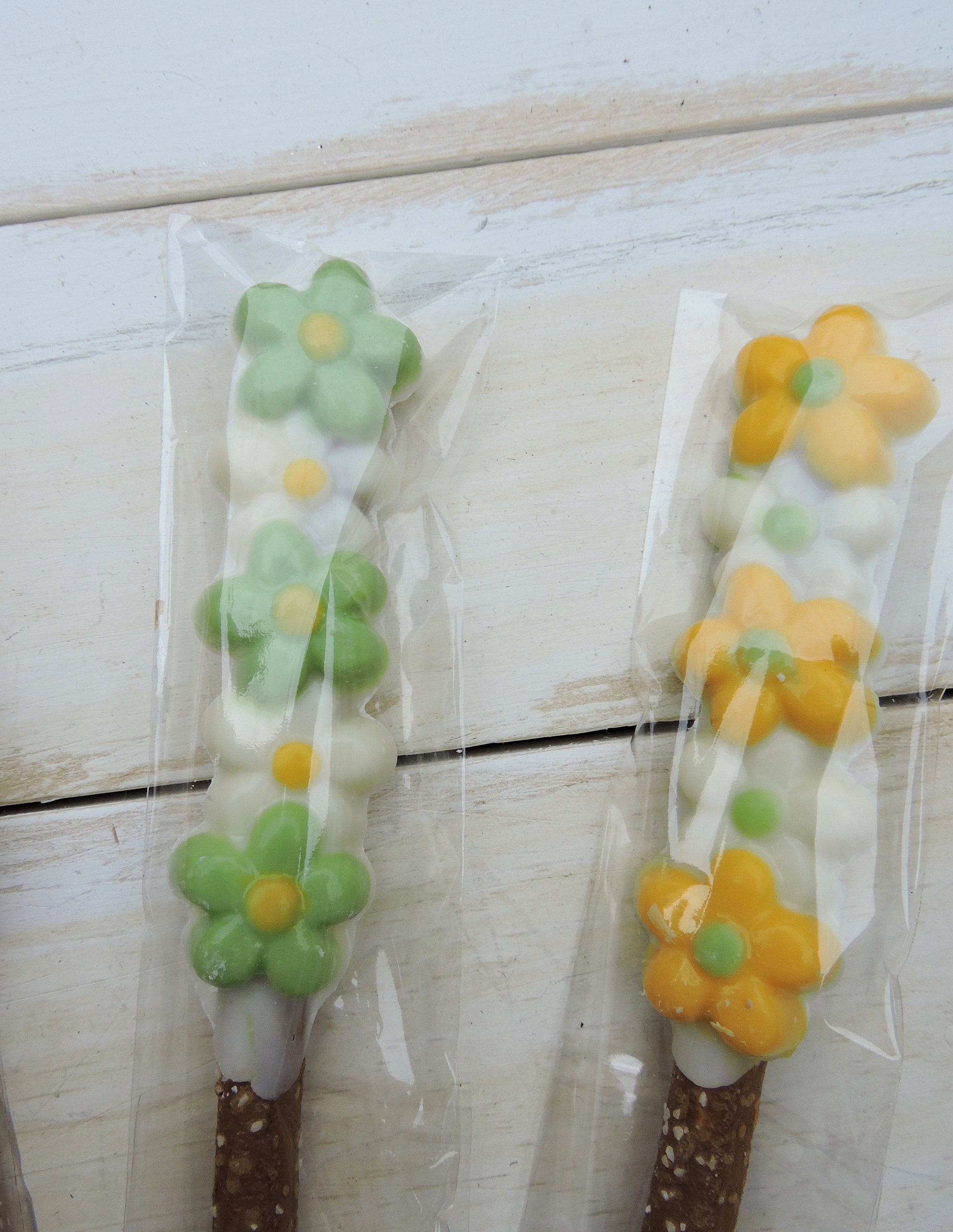 Flower Chocolate Covered Pretzels, Spring Time Pretzels, Summer Time ...