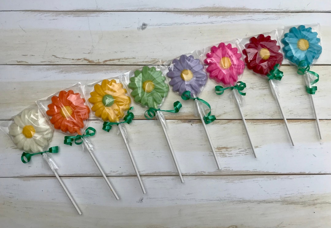 Daisy Chocolate Lollipops, 12 Count - Etsy