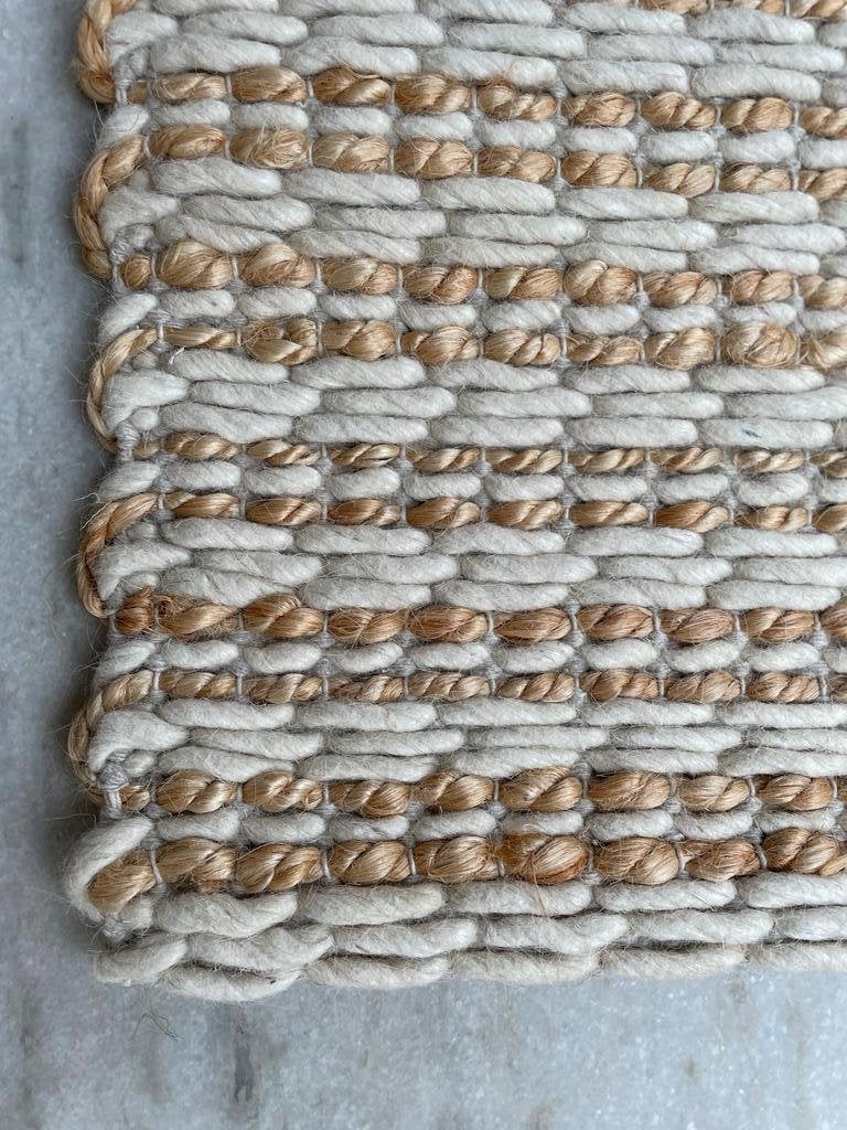 Hand Woven, White and Natural, Flatweave Chunky Wool & Jute Area Rug ...