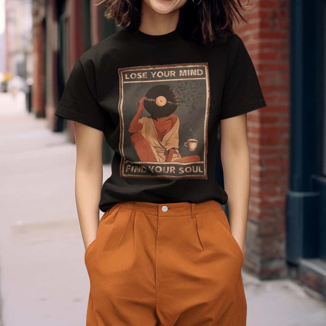Oversized Vinyl Record Graphic T-shirt: Music Lover Tee - Etsy UK