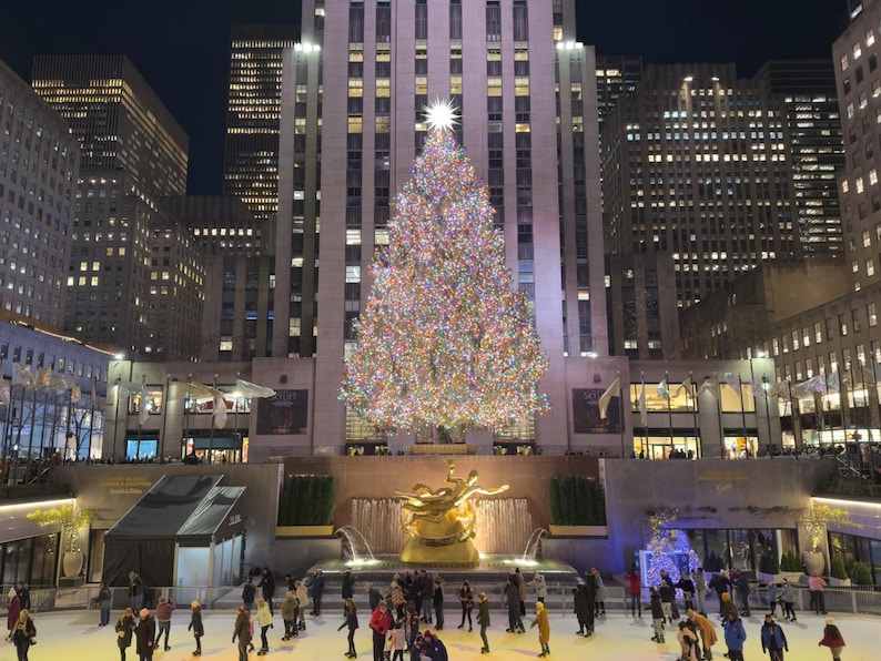 2024 Rockefeller Center Christmas Tree (NYC Print) - Etsy