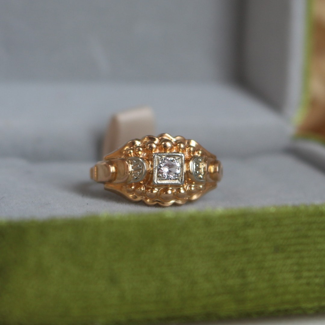 Retro Tank Ring in 18k Rose Gold Adorned With a 0.10ct GVS Diamond ...
