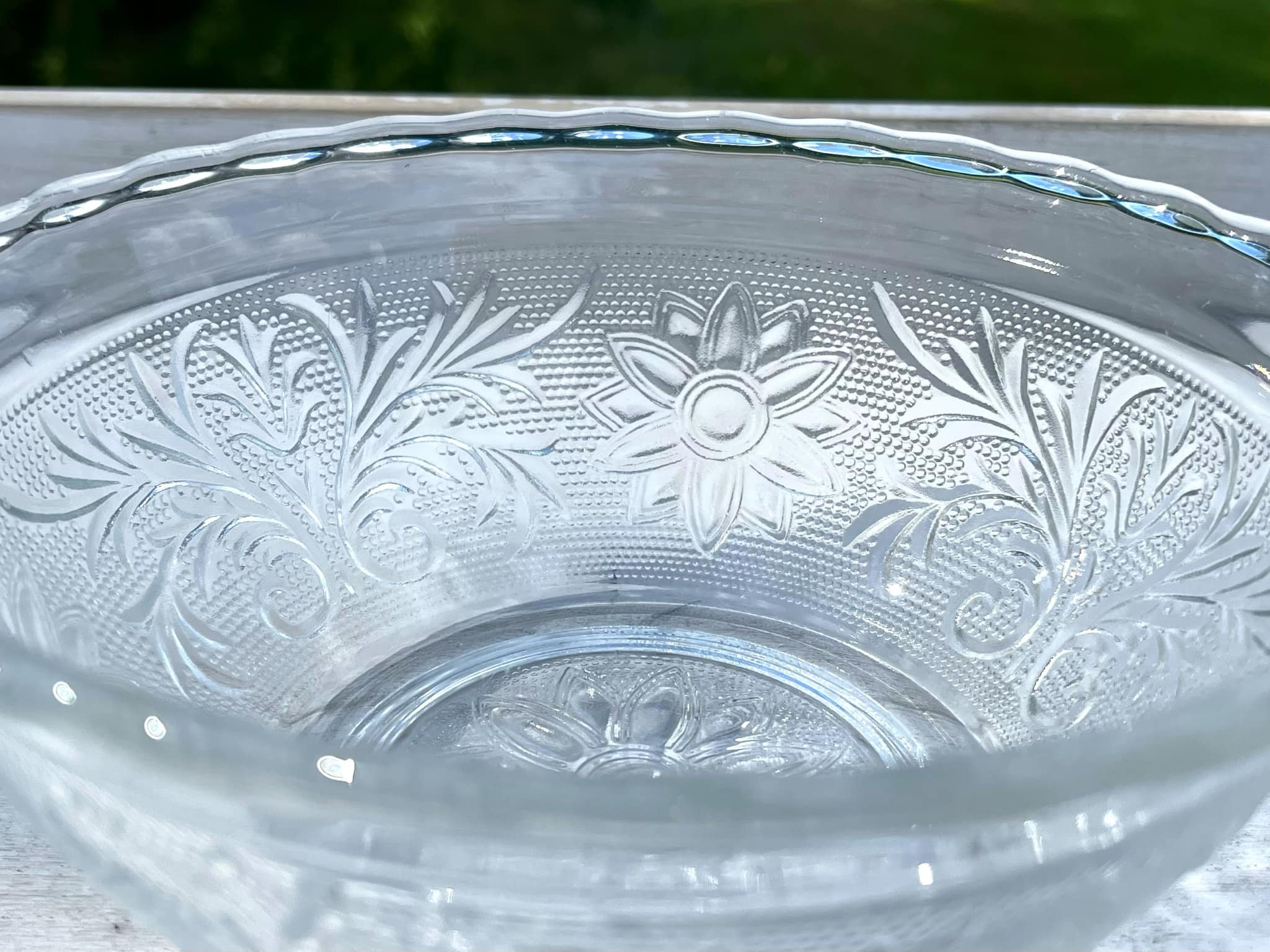 Vintage Anchor Hocking Sandwich Pattern Clear Glass Scalloped Serving ...