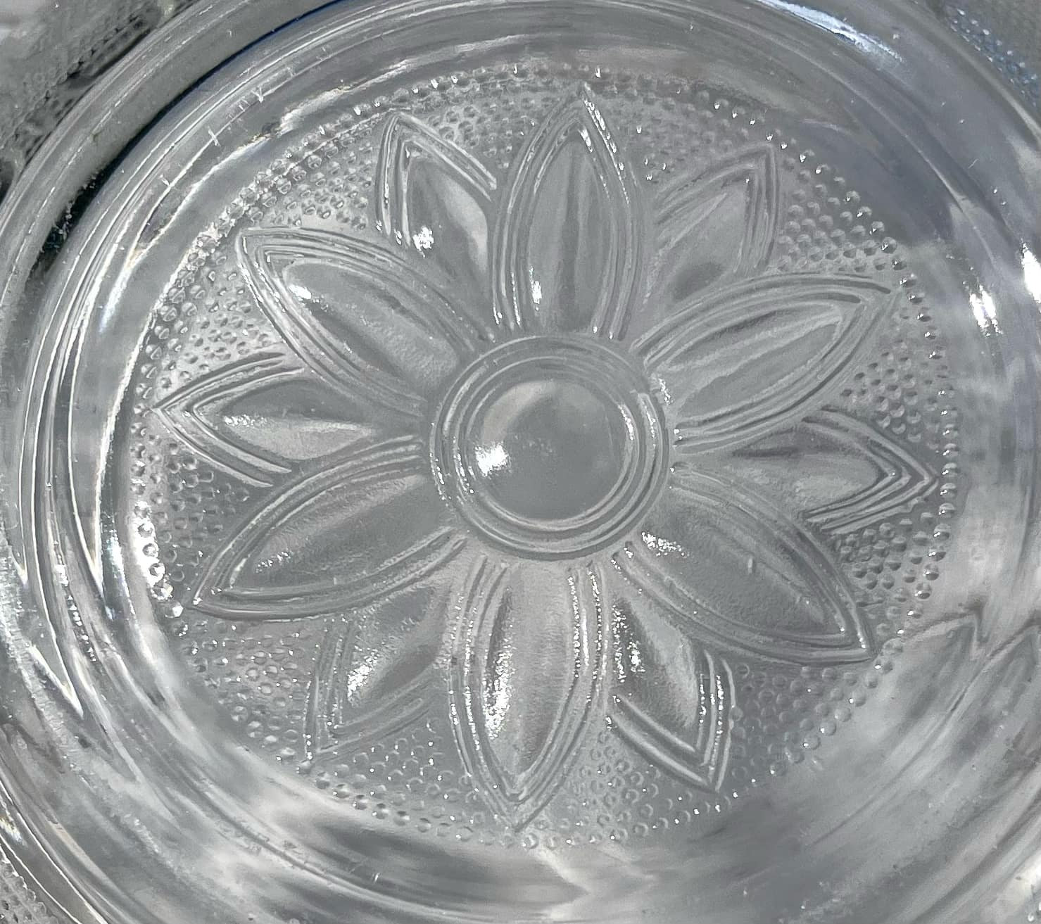Vintage Anchor Hocking Sandwich Pattern Clear Glass Scalloped Serving ...