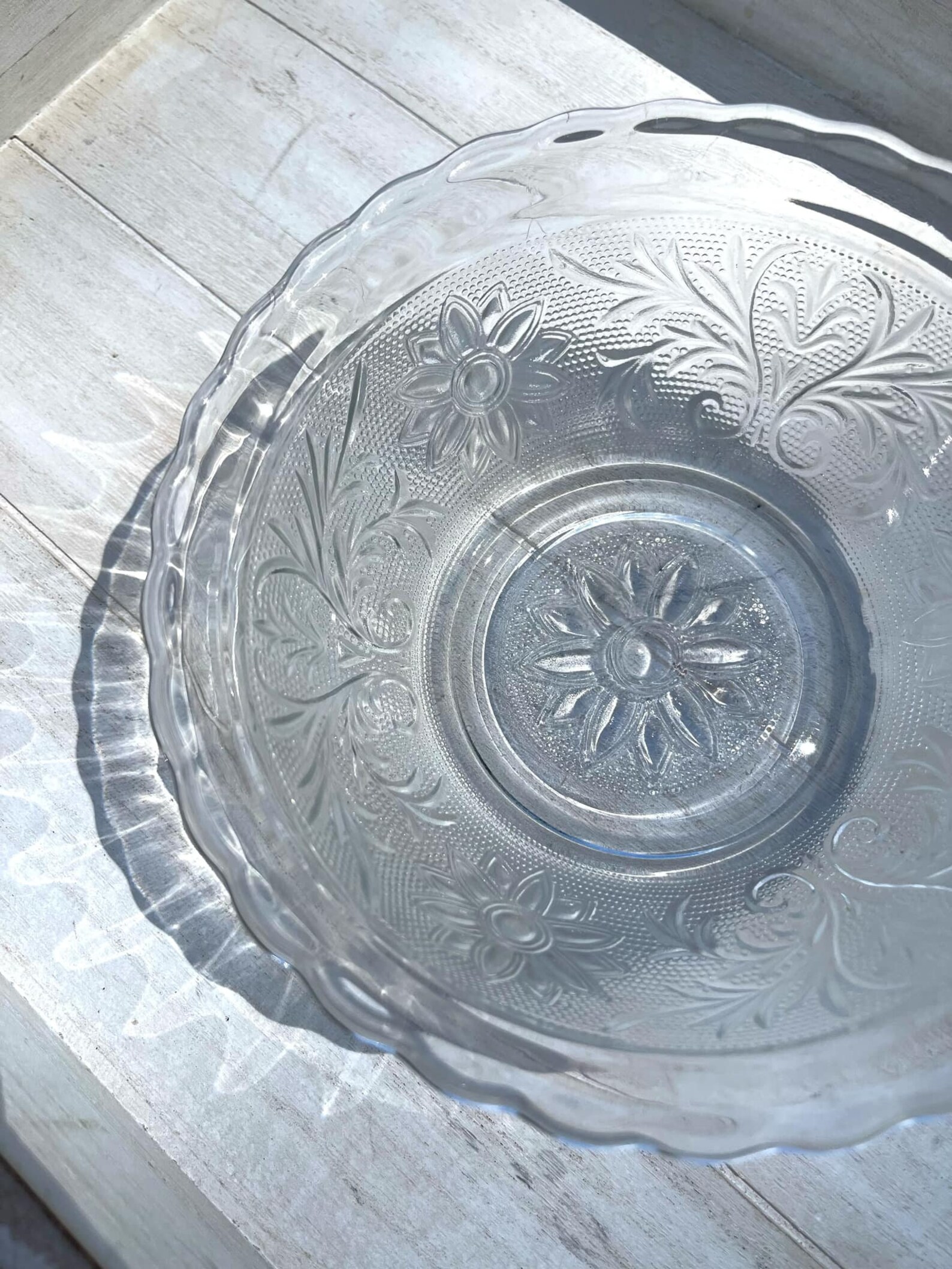 Vintage Anchor Hocking Sandwich Pattern Clear Glass Scalloped Serving ...