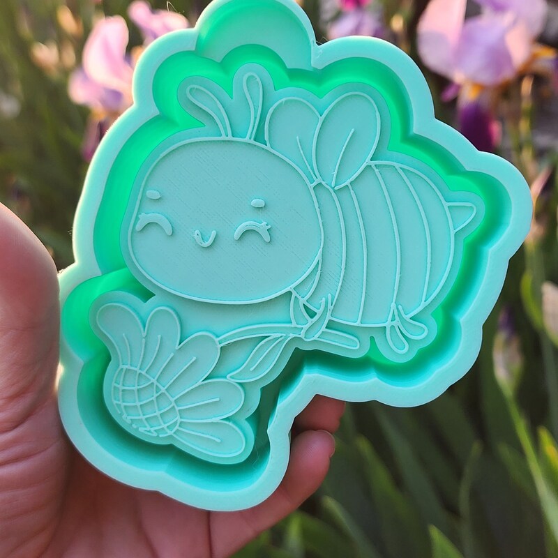 Bee Mold - Etsy