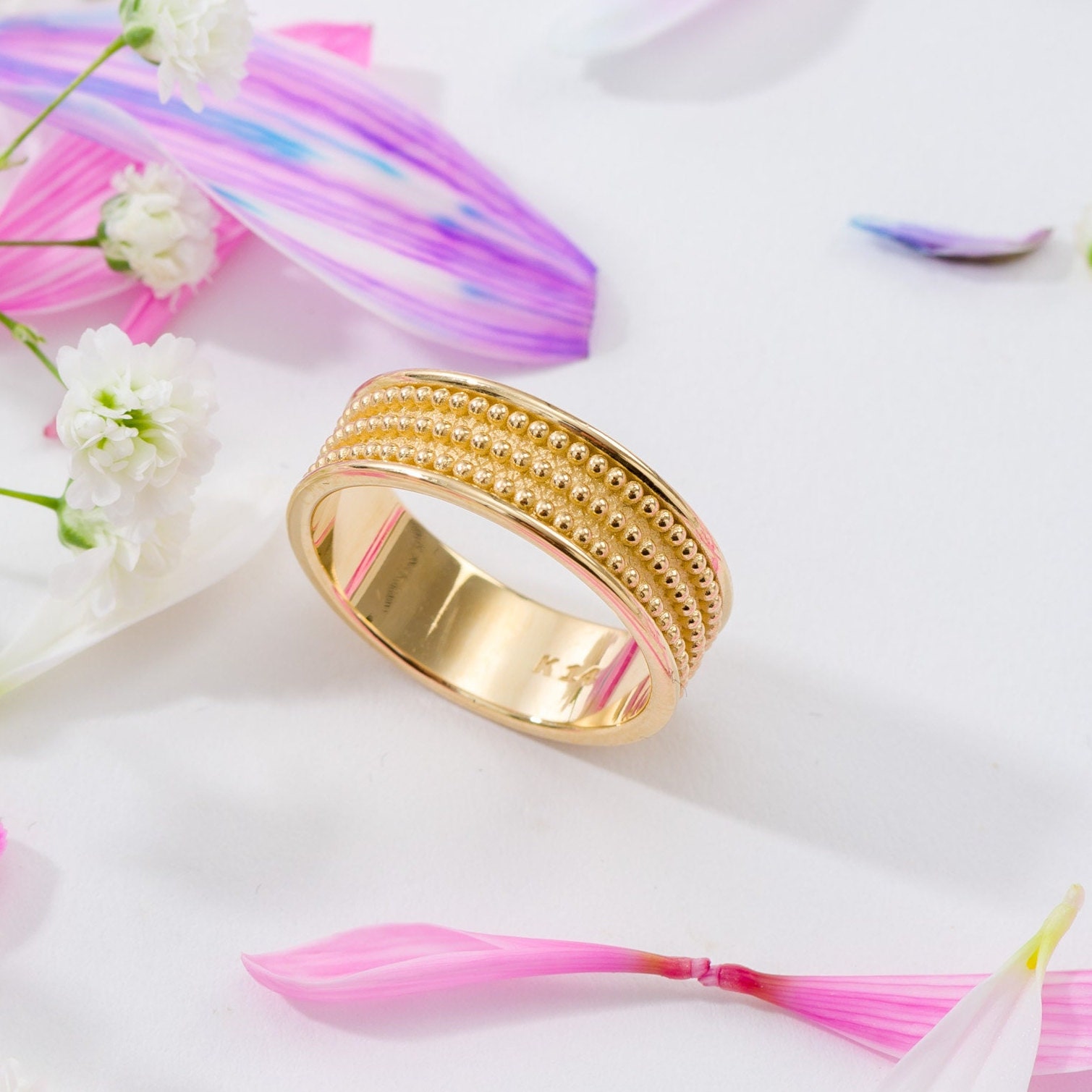 Granulation Gold Band Ring - Etsy